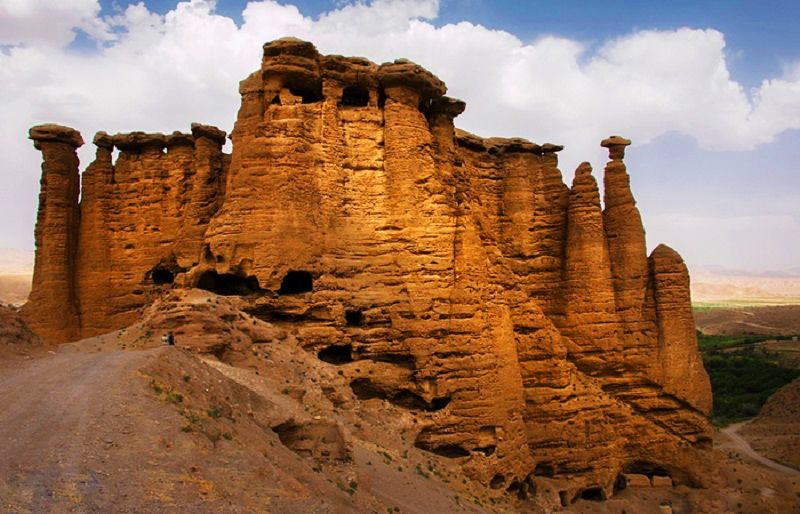 دودکش جن و تخت دیو در ماهنشان زنجان عکس های فرسایش فوق العاده اش تهران سوئیت